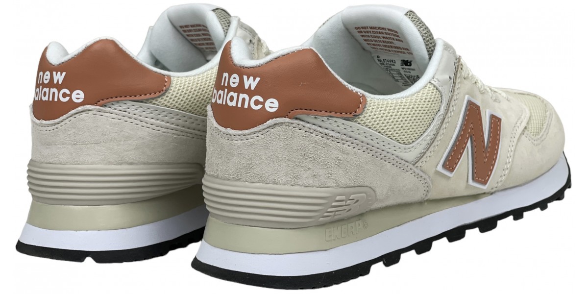 Мужская модель New Balance 574 Rugged Tan Brown / Официальный центр обуви